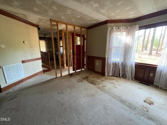 2301 White Oak Circle