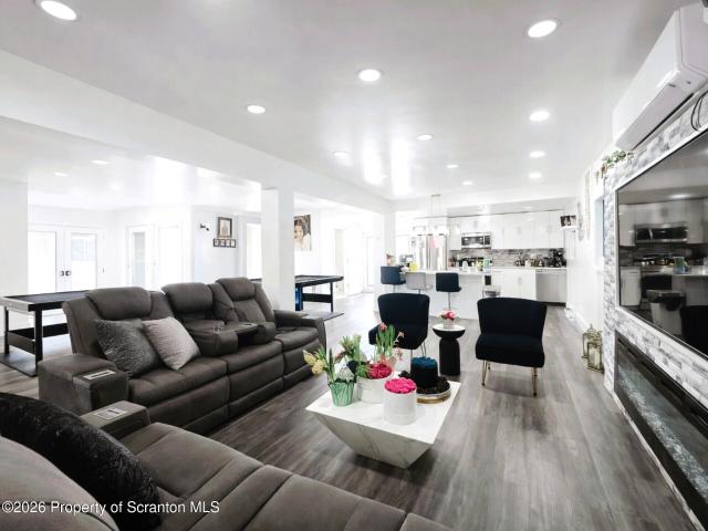 2301 Winfield Avenue # 2303