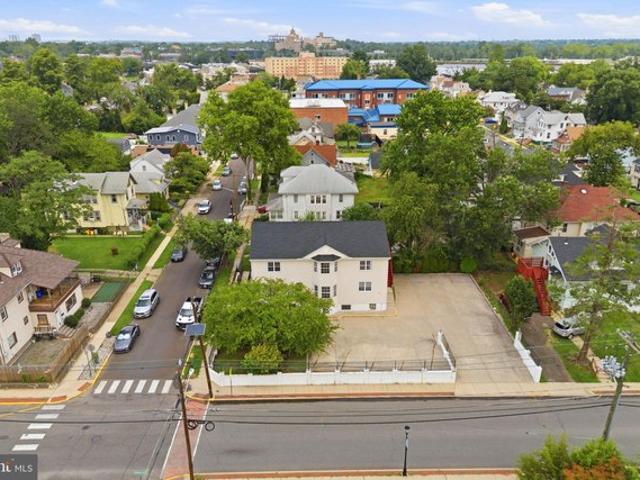 2301 Woodlynne Ave, Oaklyn, NJ 08107