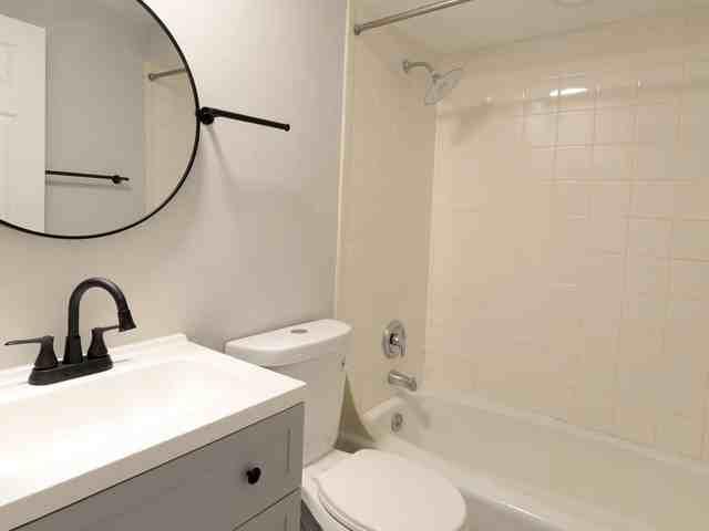 2301 2305 South 10th 2 Bedroom Apartment for Rent at 2301 S 10th St, St. Louis, MO 63104 Soulard