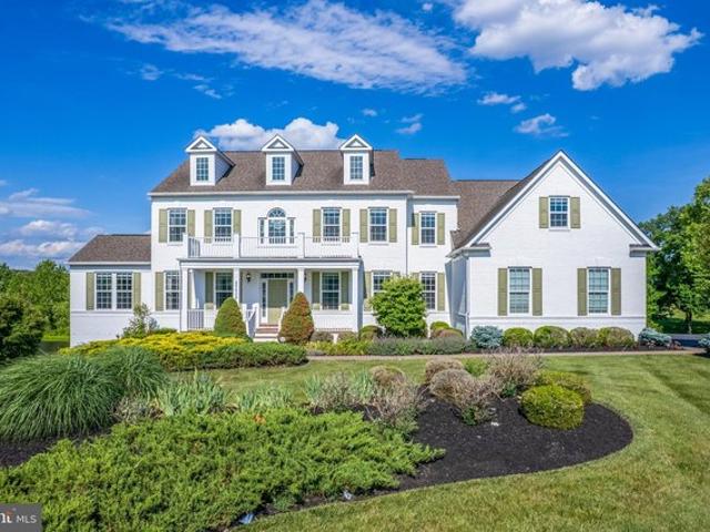 23028 Creighton Farms Dr, Leesburg, VA 20175