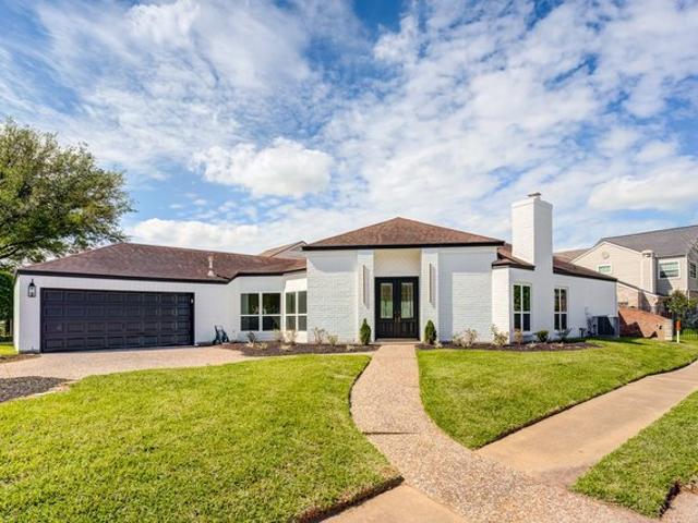 2302 Ashford Hollow Ln, Houston, TX 77077