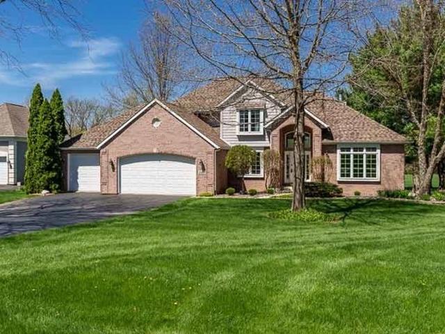 2302 Cairnwell Dr, Belvidere, IL 61008