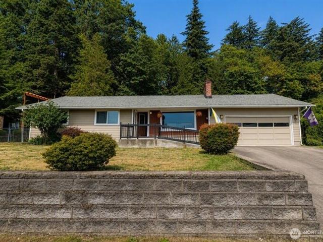 2302 Cedar Pl, Longview, WA 98632