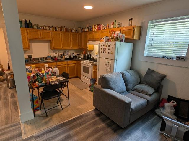 2302 Chisholm Rd