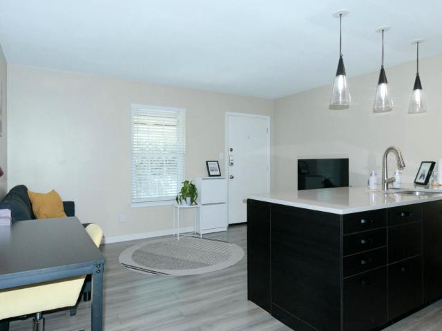 2302 E Side Dr, Unit 6, Austin, TX 78704 | MLS #6688