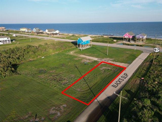 2302 Gumbo Dr, Gilchrist, TX 77617