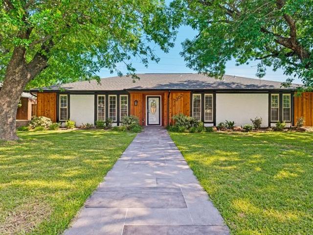 2302 Greenhill Dr, Carrollton, TX 75006