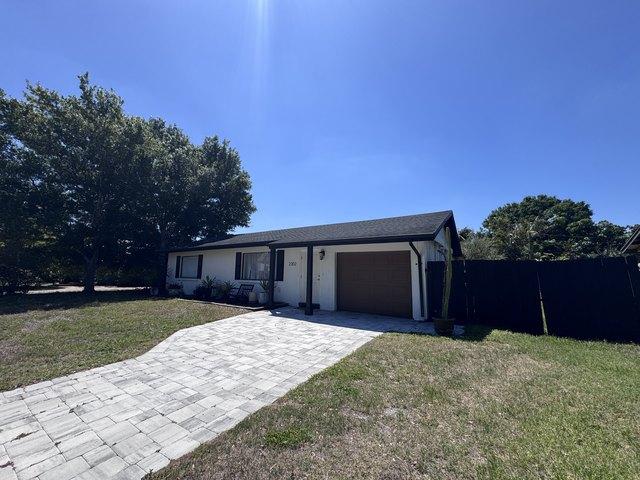2302 Hyde Park St, Sarasota, FL 34239