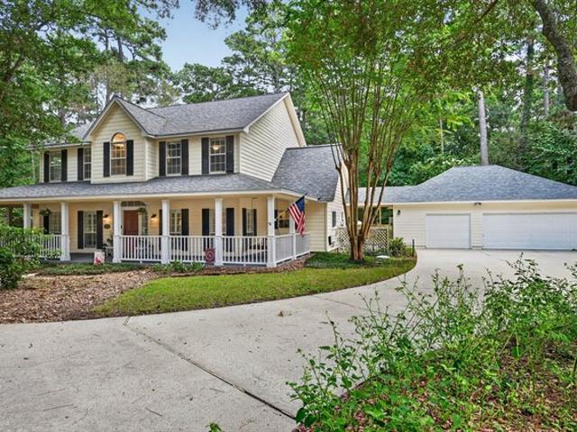 2302 Hollowbrook Ln, Conroe, TX 77384