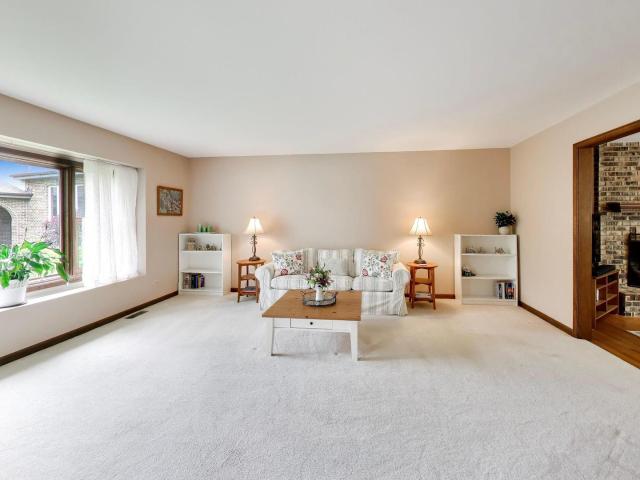 2302 Lisa Court
