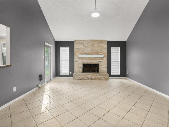 2302 Twin Oaks Drive