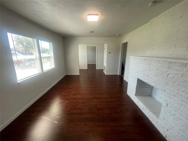 2302 35th Ave N