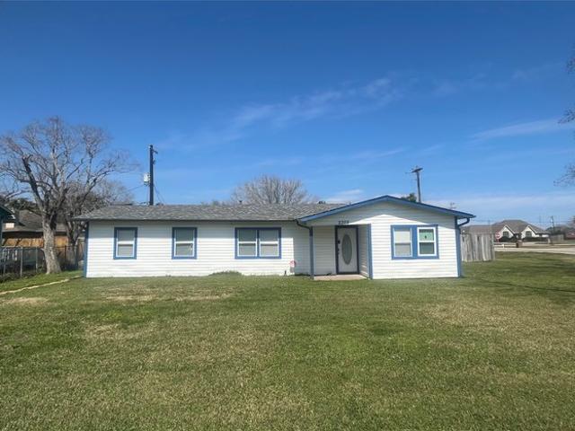 2302 35th Ave N, Texas City, TX 77590