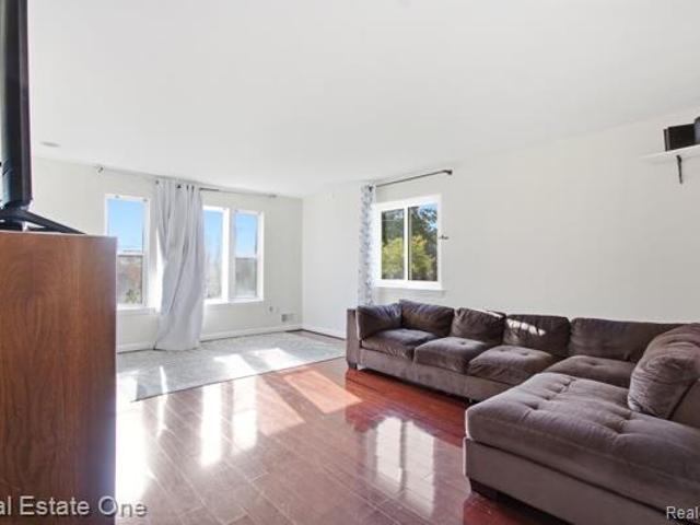 23031 Colgate Street
