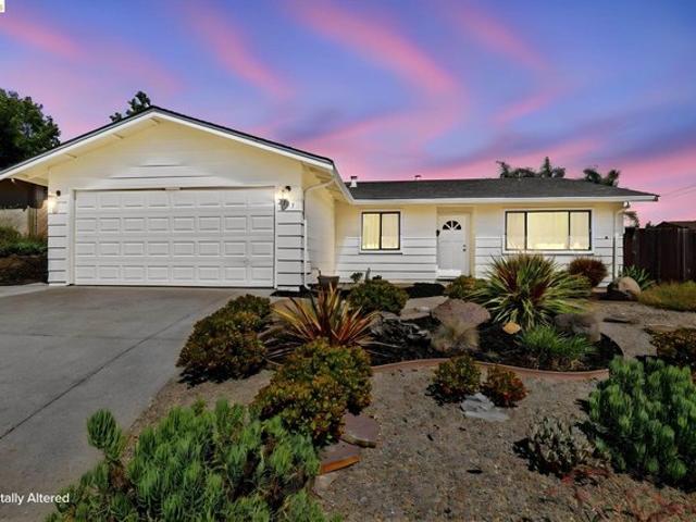 2303 Monte Vista Dr, Pinole, CA 94564