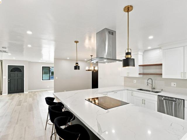 2303 Monte Vista Dr