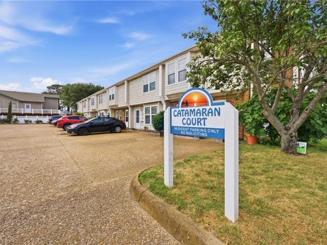 2303 Catamaran CT