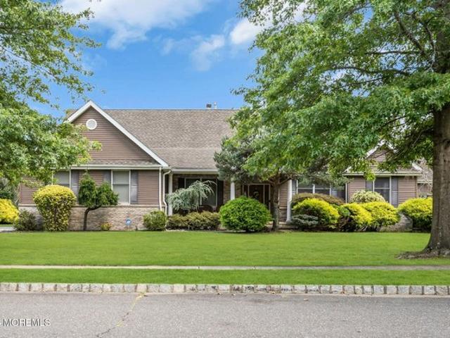 2303 Donna Dee Ct, Toms River, NJ 08755