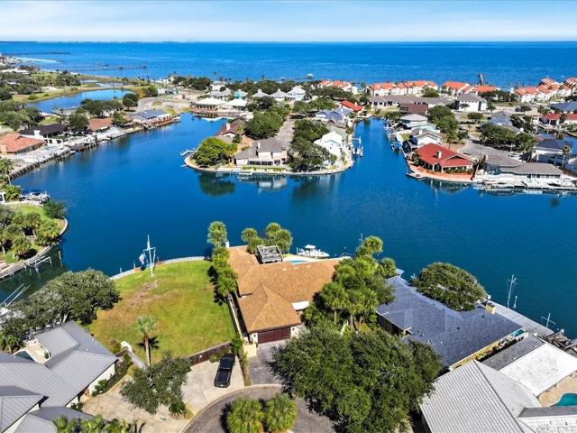 2303 Edgewater Ct, Rockport, TX 78382 | MLS #473606 | Compass