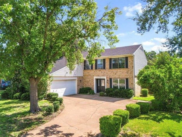 2303 Fall River Dr, Arlington, TX 76006