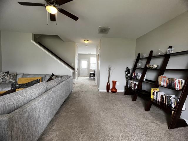2303 Farrington Pl