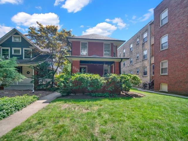 2303 Ridge Ave, Evanston, IL 60201