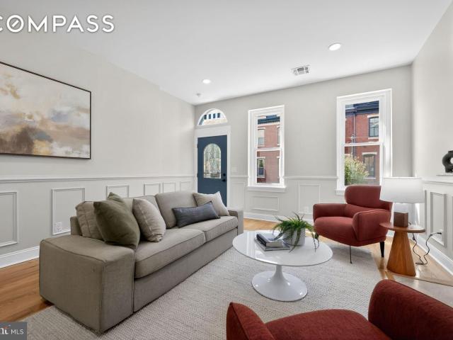 2303 St Albans St, Philadelphia, PA