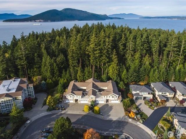 2303 Sundown Ct, Anacortes, WA 98221