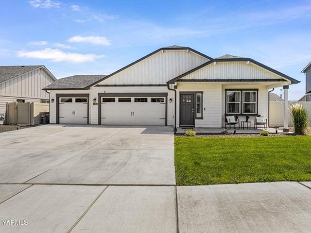 2303 S 58th Ave, Yakima, WA 98903
