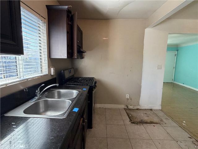2303 W 75th Street