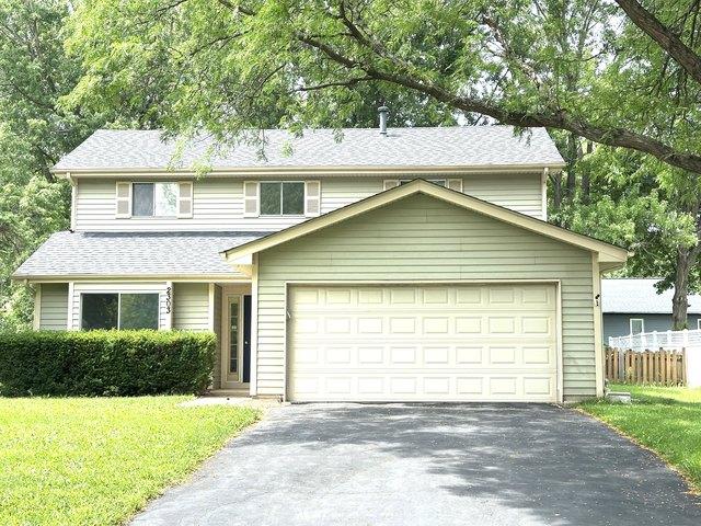 2303 Woodview Ln, Naperville, IL 60565
