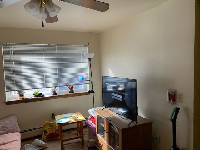 230 3 Bedroom Apartment for Rent at 230 W Lakelawn Pl, Madison, WI 53703