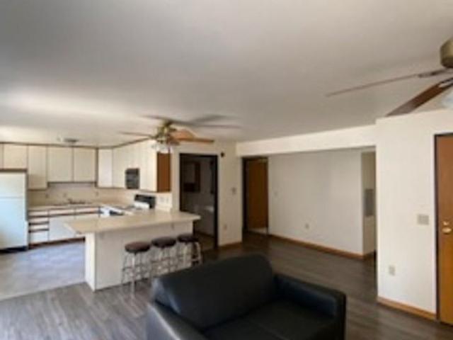 230 3 Bedroom Apartment for Rent at 230 W Lakelawn Pl, Madison, WI 53703