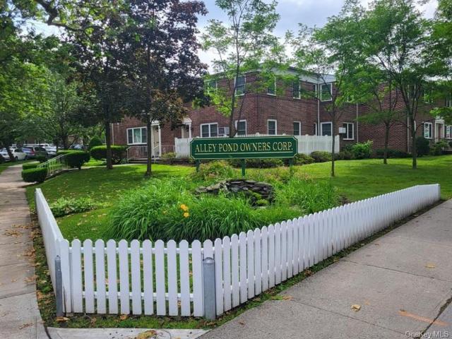 230 06 Kingsbury Avenue, Unit B | Compass