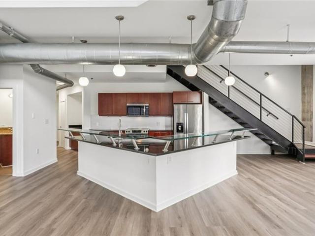 230 18th Street C1