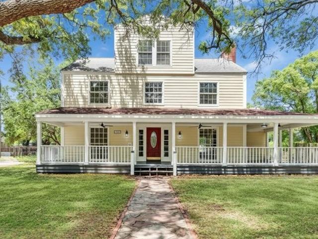 230 9th Ave N, Texas City, TX 77590