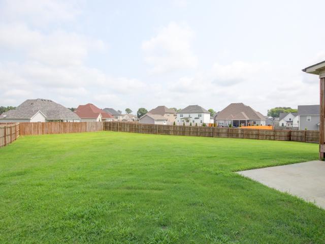 230 Cotoneaster Ln, Clarksville, TN 37043 | MLS #3299