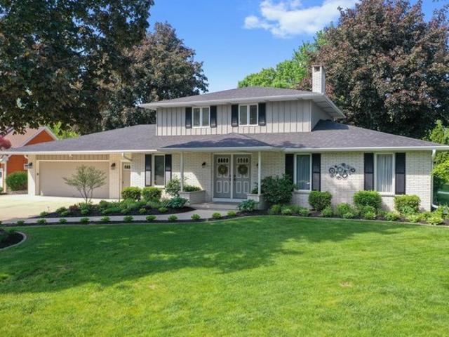 230 Arbor Ln, Green Bay, WI 54301