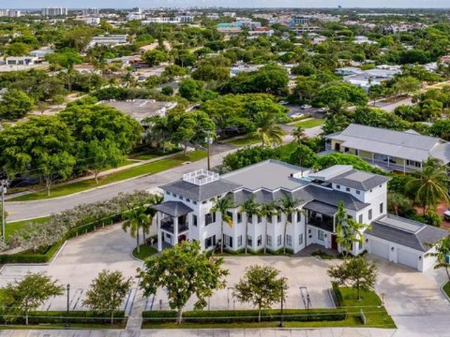 230 George Bush Blvd, Delray Beach, FL 33444