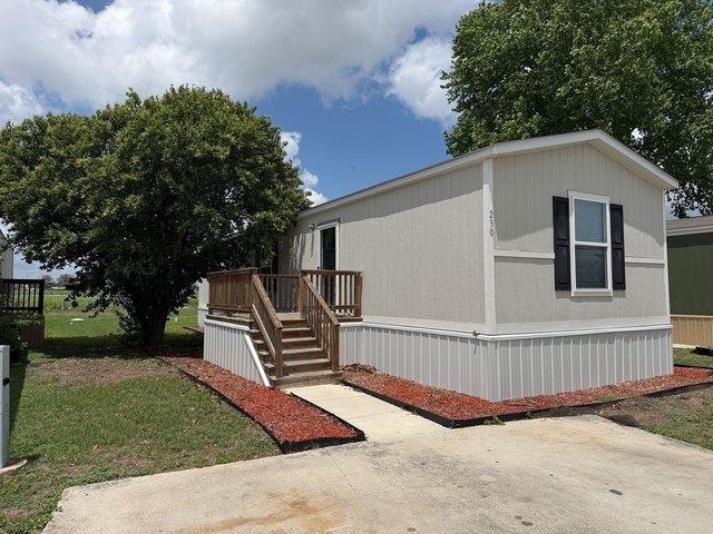 230 Grove Ln, New Braunfels, TX 78130