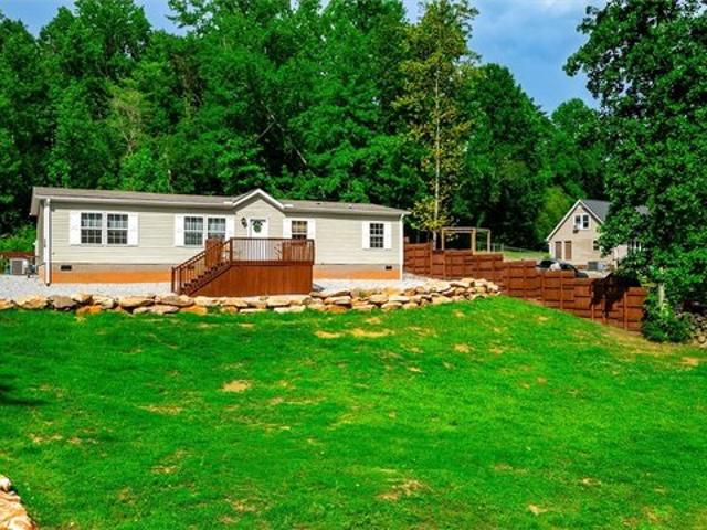 230 Durham Mill Rd, Pickens, SC 29671