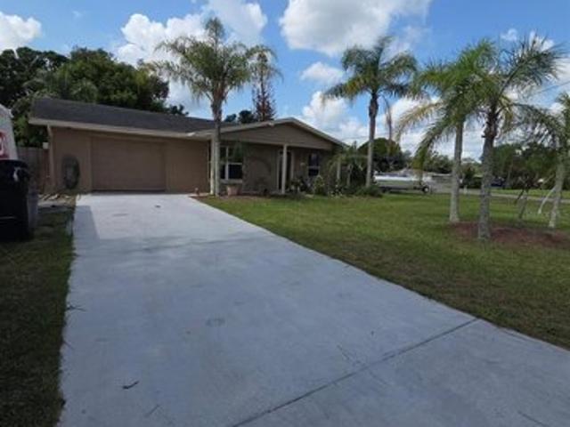 230 E 6th St, Oviedo, FL 32766
