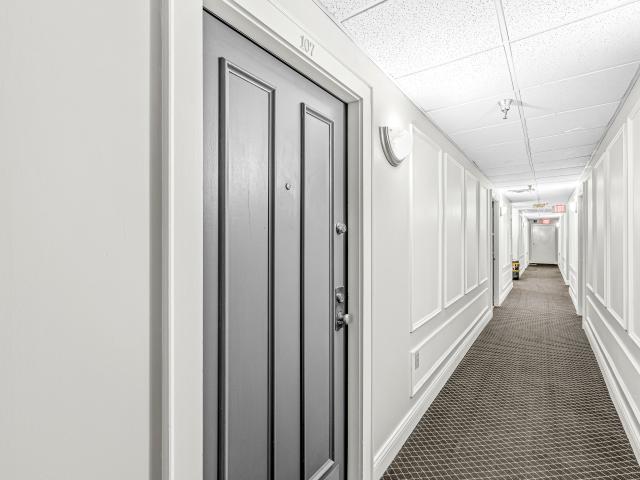 230 E 9th Street # 302