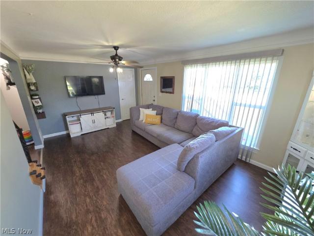 230 E 288th Street