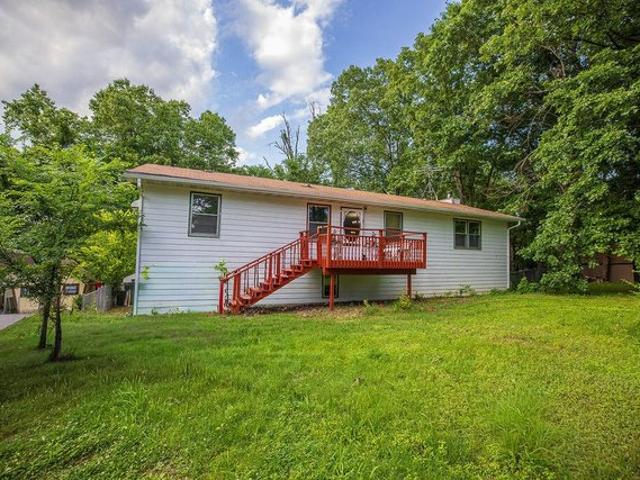 230 E Silver Creek Rd, Forsyth, MO 65653