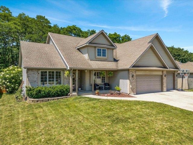 230 English Ln, Winthrop Harbor, IL 60096