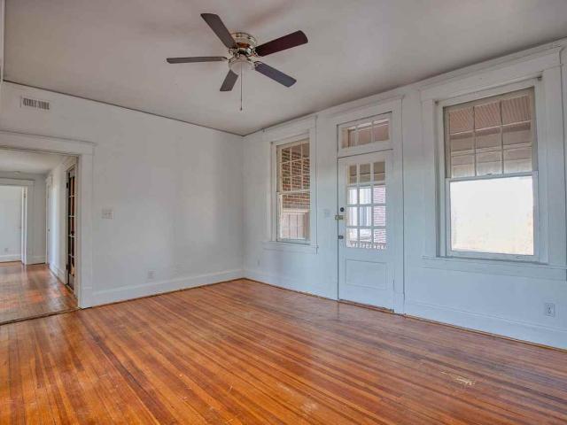 230 East 40th Street 2 Bedroom Apartment for Rent at 230 E 40th St, Norfolk, VA 23504 Colonial Place Riverview