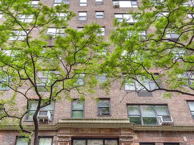 230 East 73rd Street, New York, NY