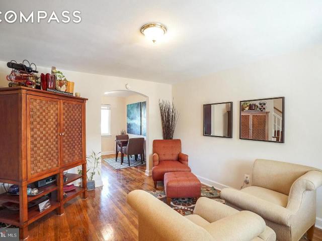 230 Evans Ln, Alexandria, VA